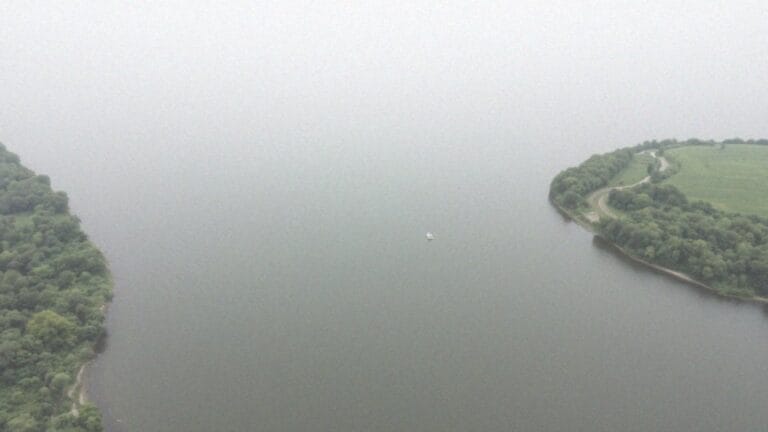 Wisła przez jakie miasta przepływa? Poznaj najważniejsze miejscowości